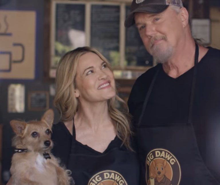 Trace Adkins – It All Adds Up To Us (Official Music Video) - khoa